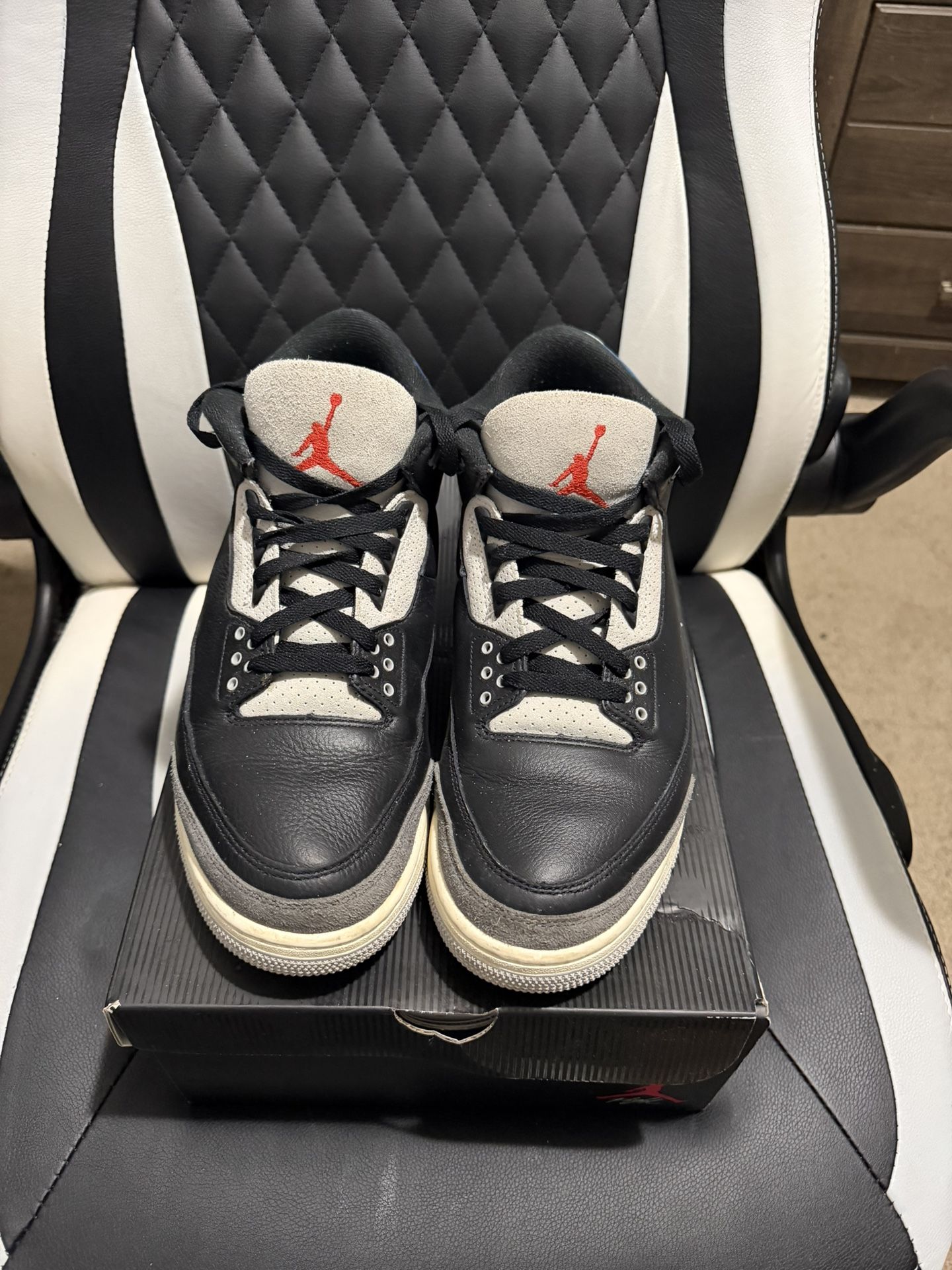 Can someone tell me if these are real? - OfferUp