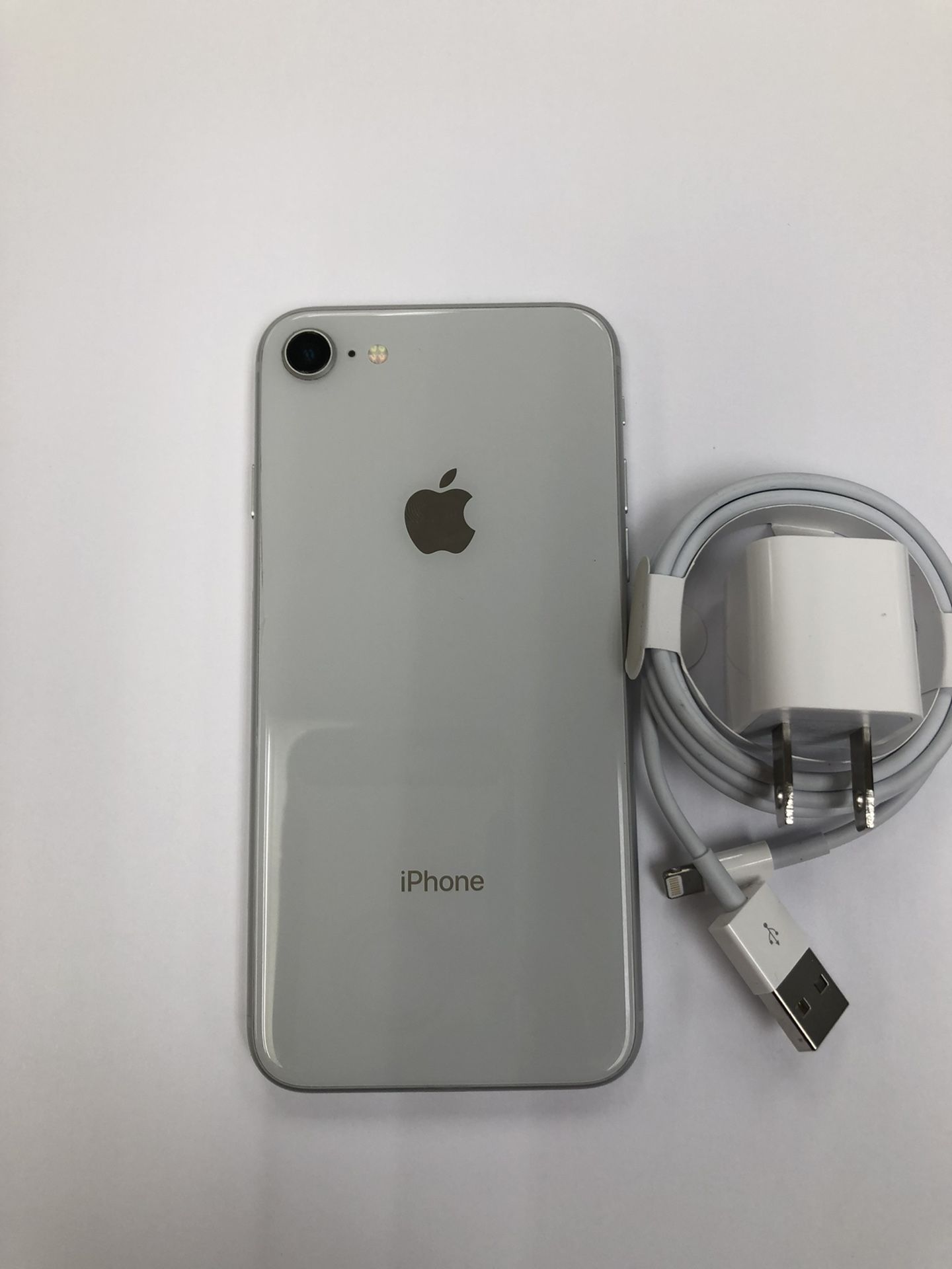 Factory unlocked apple iphone 8 64 gb, store warranty for Sale in Cambridge, MA - OfferUp