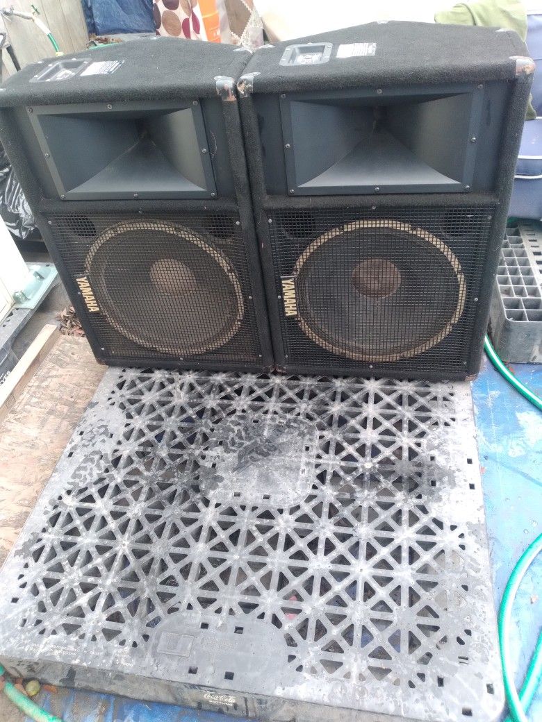 Yamaha Speaker Watts 1000 for Sale in Stockton, CA - OfferUp