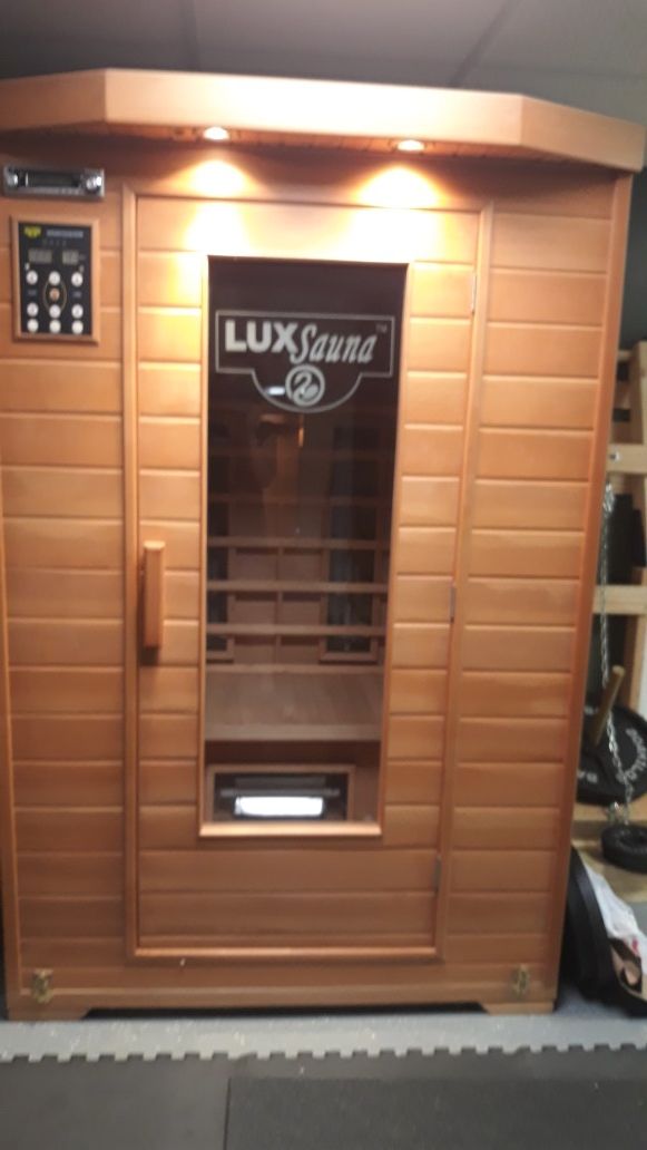 LuxSauna 2-person Sauna for Sale in Cumberland, RI - OfferUp