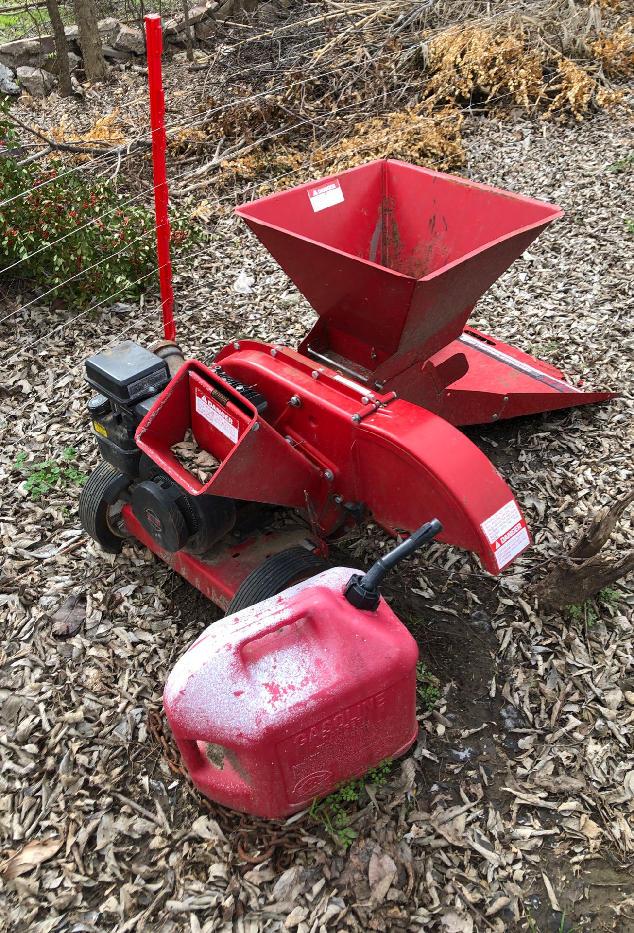 Five horse chipper/shredder MTD for Sale in Justin, TX - OfferUp