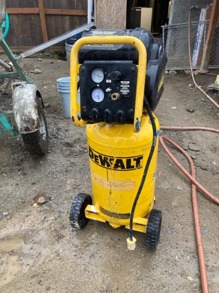 Dewalt Air Compressor for Sale in Everett, WA - OfferUp