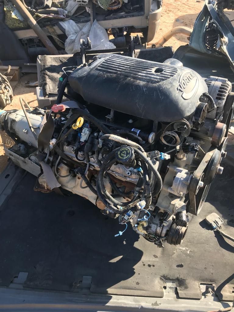 2002 Chevy Silverado 5.3 2wd engine and tranny for Sale in Compton, CA ...