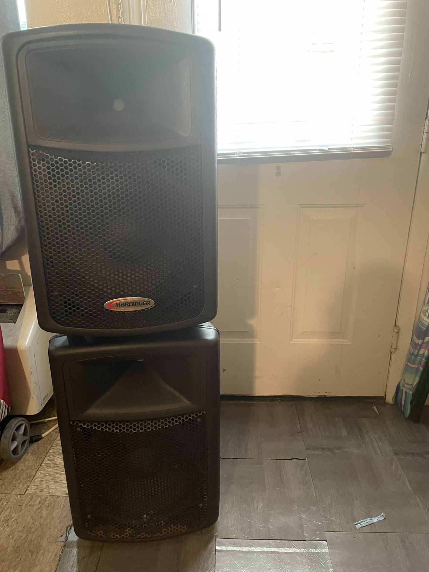 Harbinger Aps 15 15” Powered Speakers for Sale in Brooklyn, NY - OfferUp