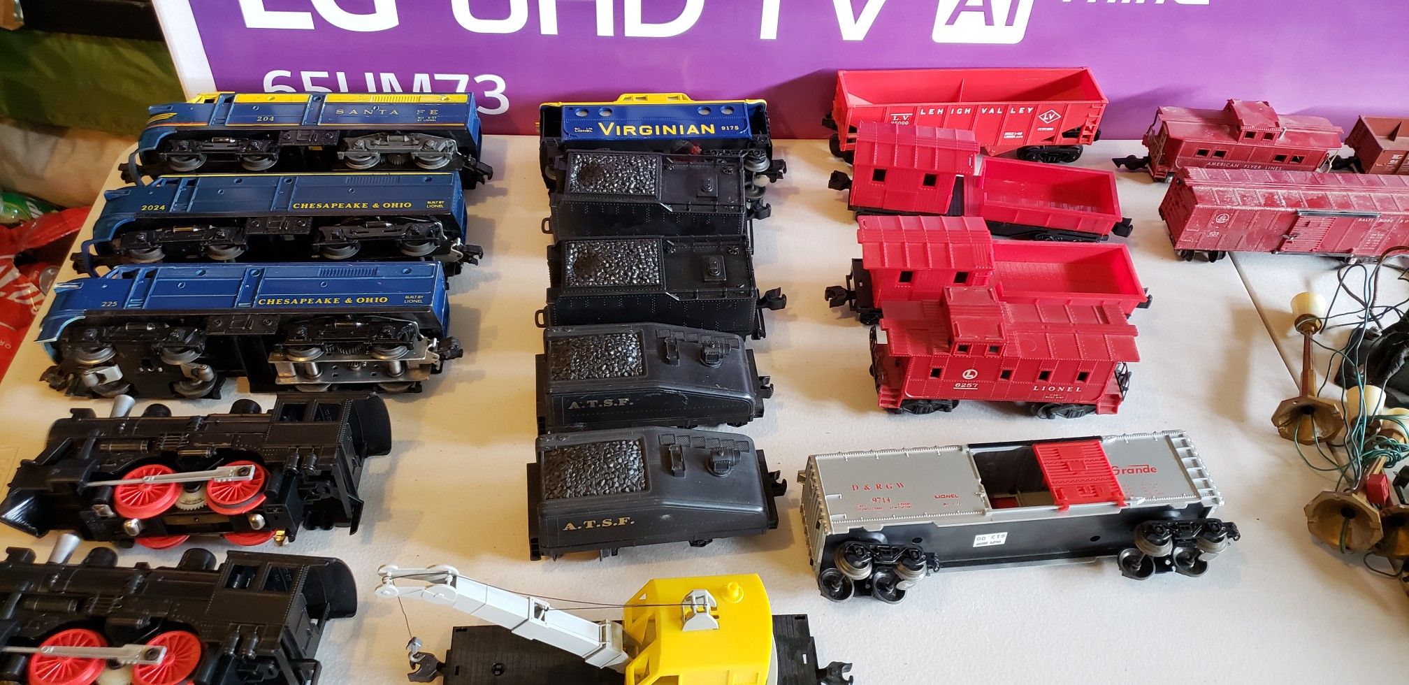 Model Train sets, built by Lionel Trains, collectors train's, many ...