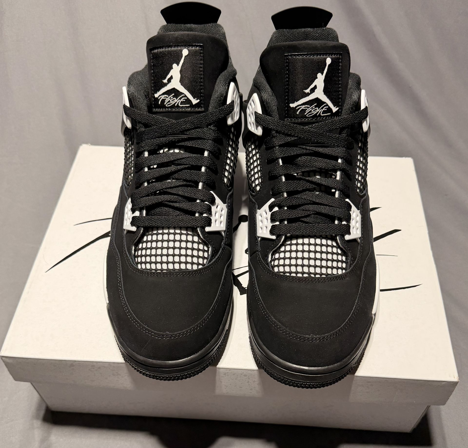 Air Jordan 4 Retro White Thunder Men’s for Sale in Henderson, CO - OfferUp