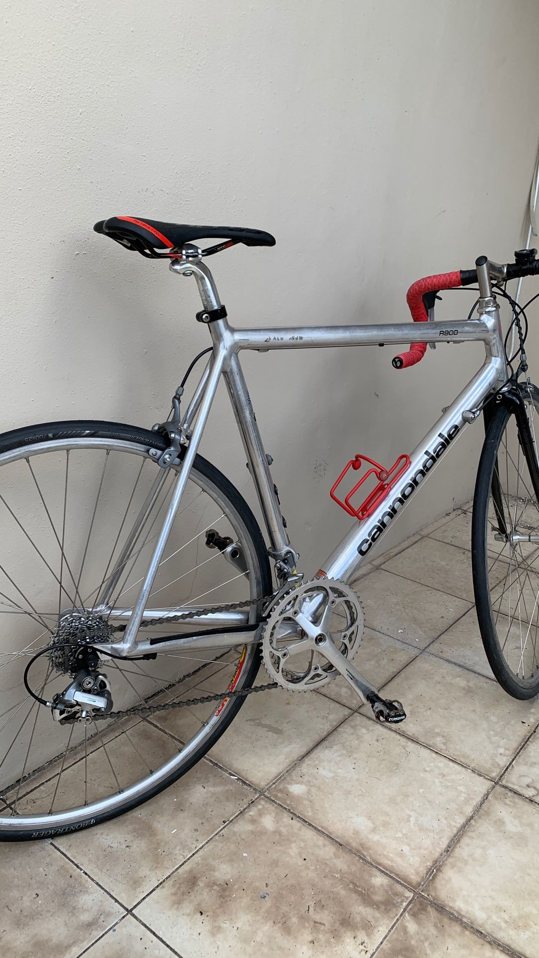 Cannondale R900 Bicycle for Sale in Deerfield Beach, FL - OfferUp