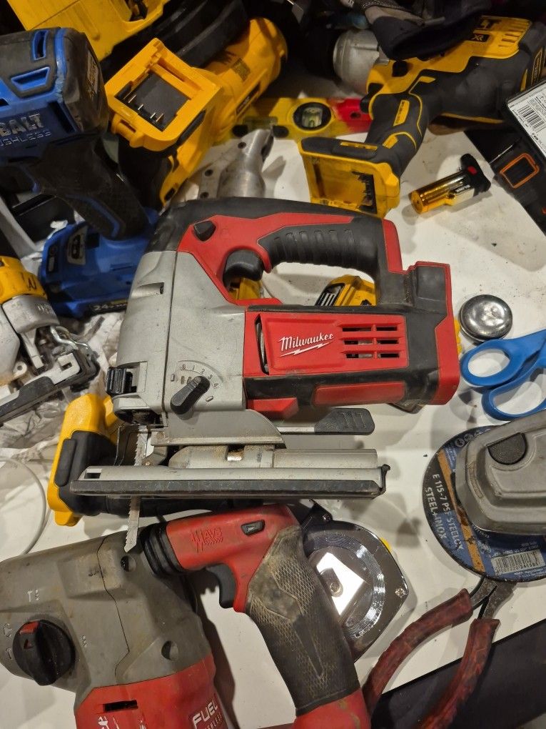 Milwaukee Jigsaw for Sale in Gresham, OR - OfferUp