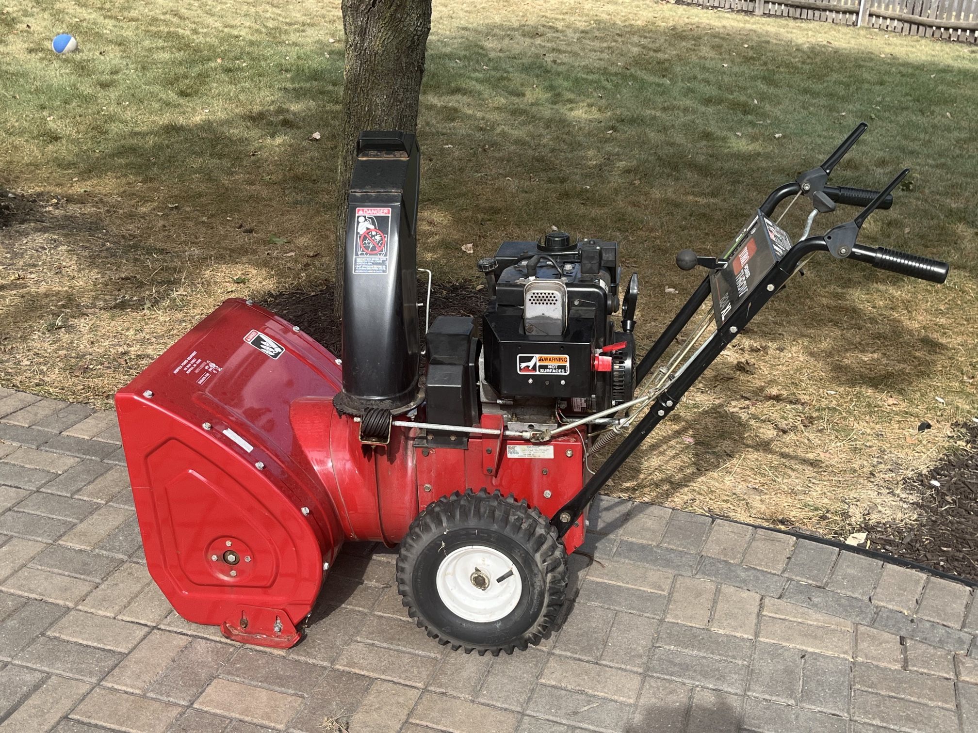 Toro 824 XL Self propelled two stage snowblower for Sale in Naperville ...