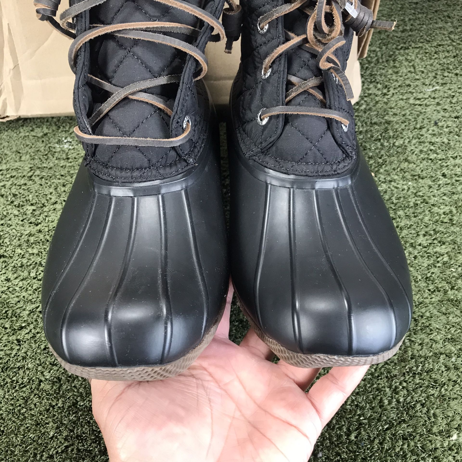 Women s Sperry Saltwater Quilt Nylon Duck Boots Black STS94063 Size 9. Women s shoes