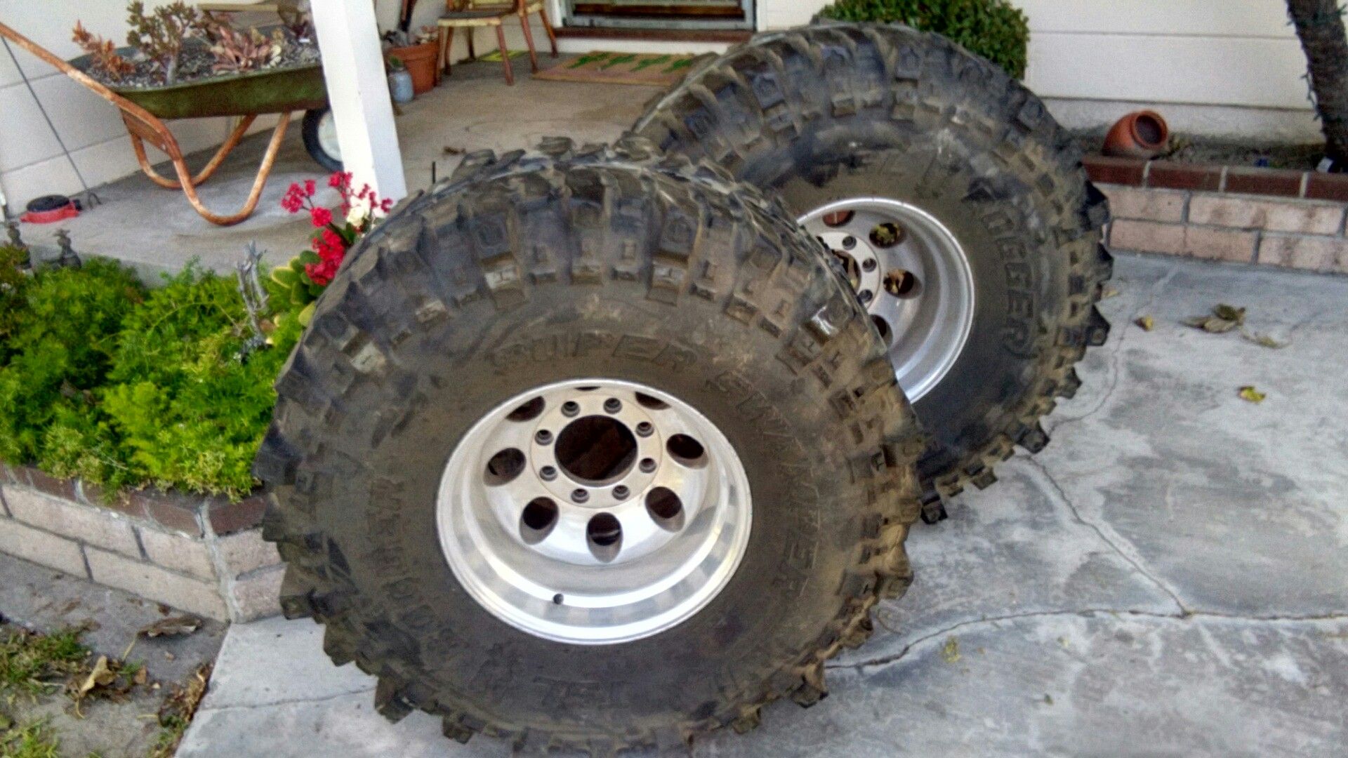 39.5 super swampers for Sale in Anaheim, CA - OfferUp
