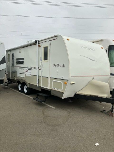 A One Owner 2007 Outback 25 Ft Two Slide Outs Travel Trailer for Sale ...