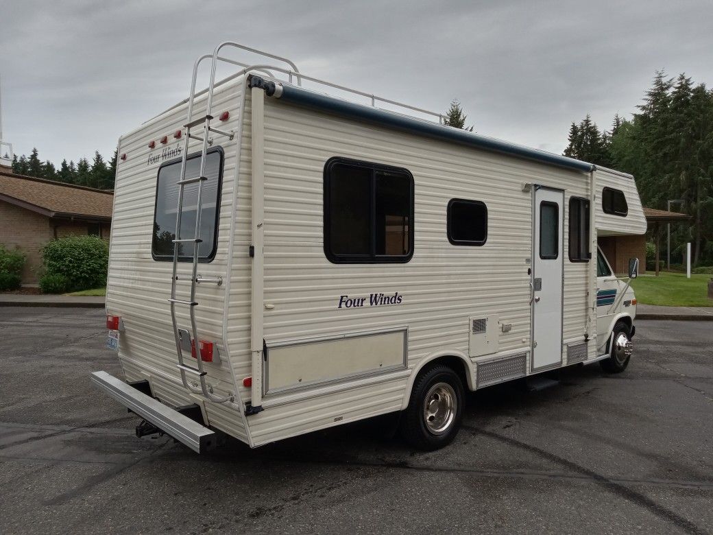 Chevrolet RV C30 Low Miles Clean Title for Sale in Tacoma, WA - OfferUp