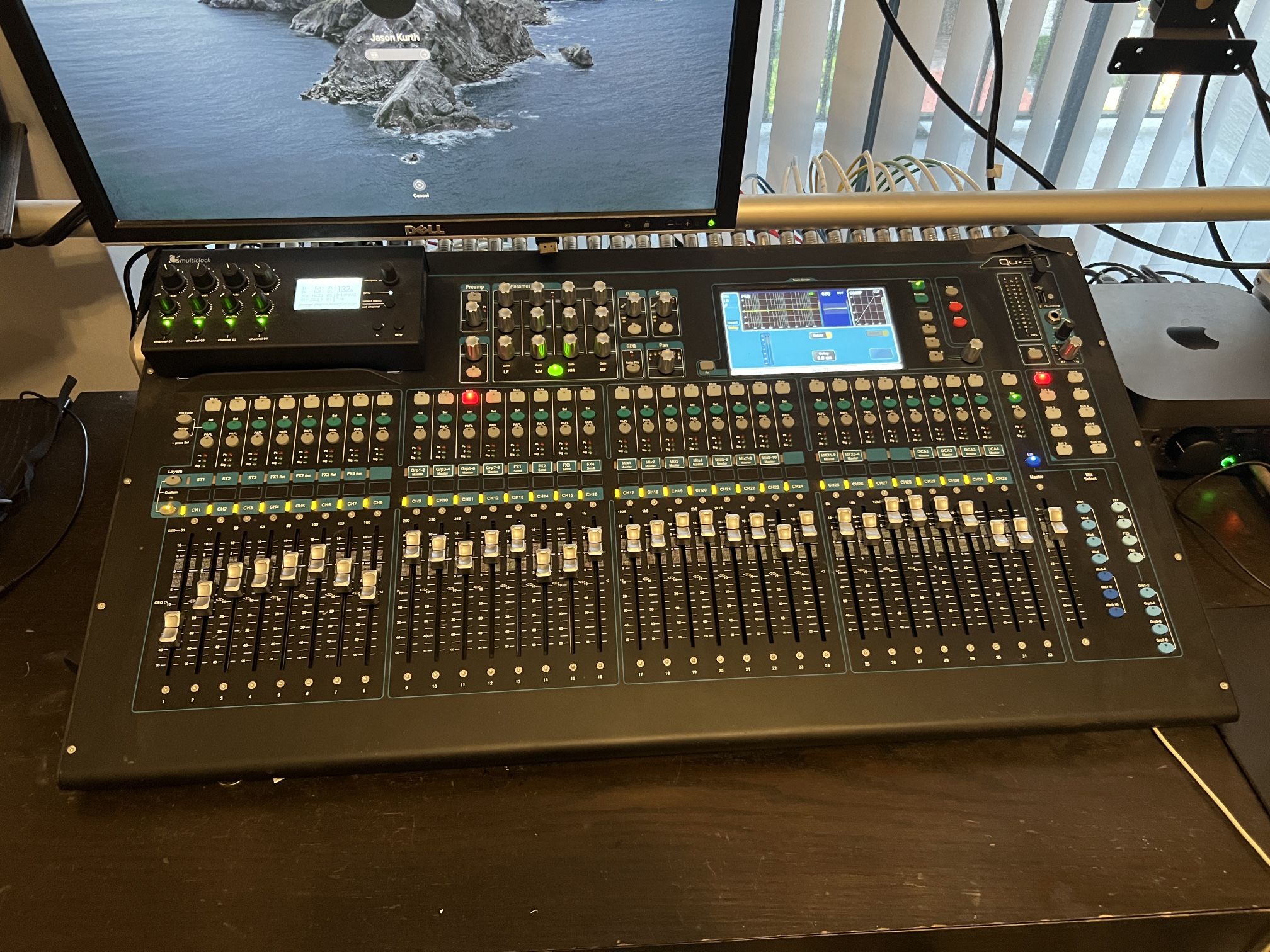 Allen & Heath QU-32 Chrome Edition Mixer Console Mint for Sale in Boca ...
