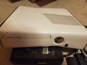 Xbox 360 Slim 4gb White