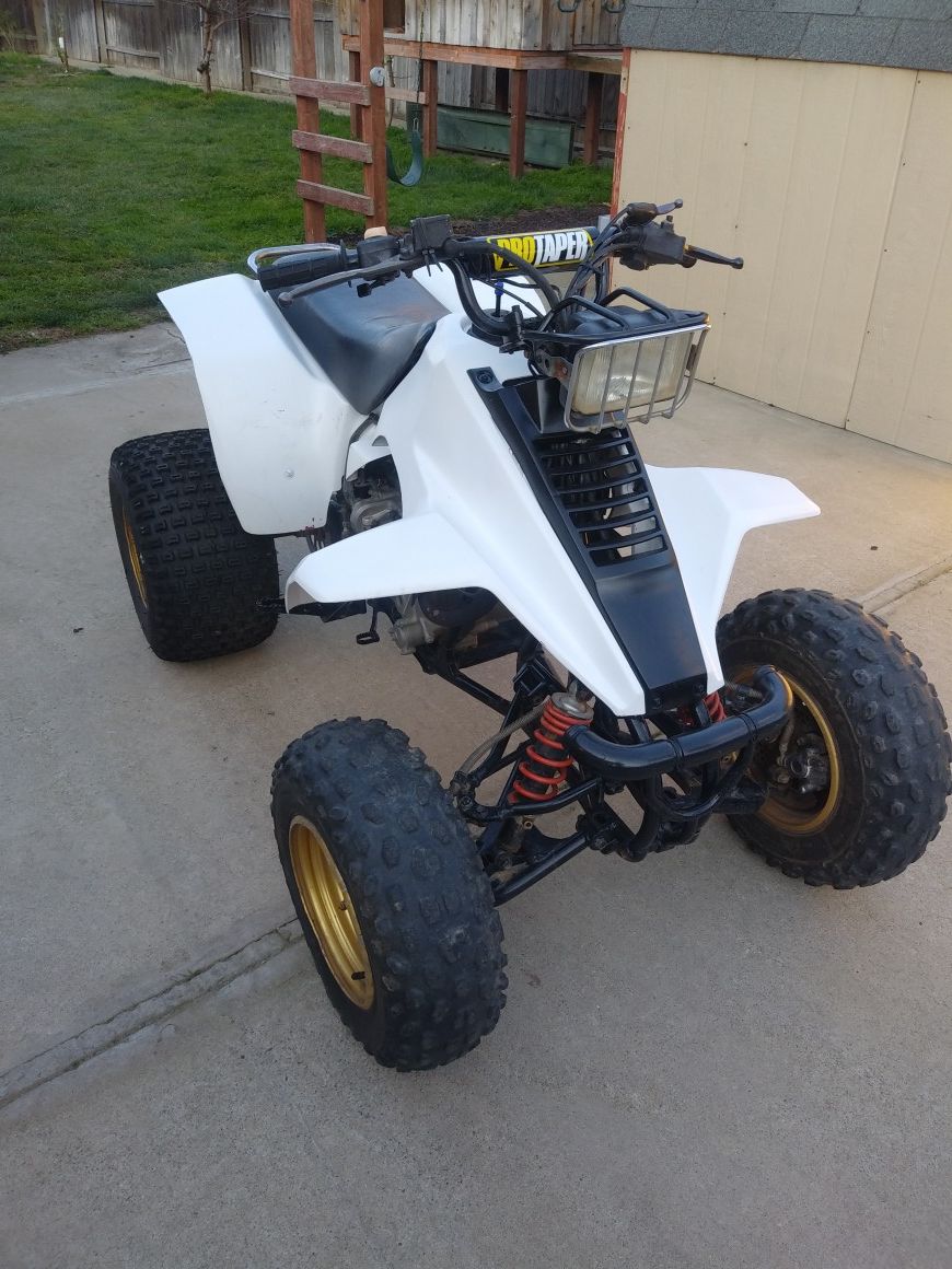 1986 Suzuki 230 quad kickstart for Sale in Hilmar, CA - OfferUp
