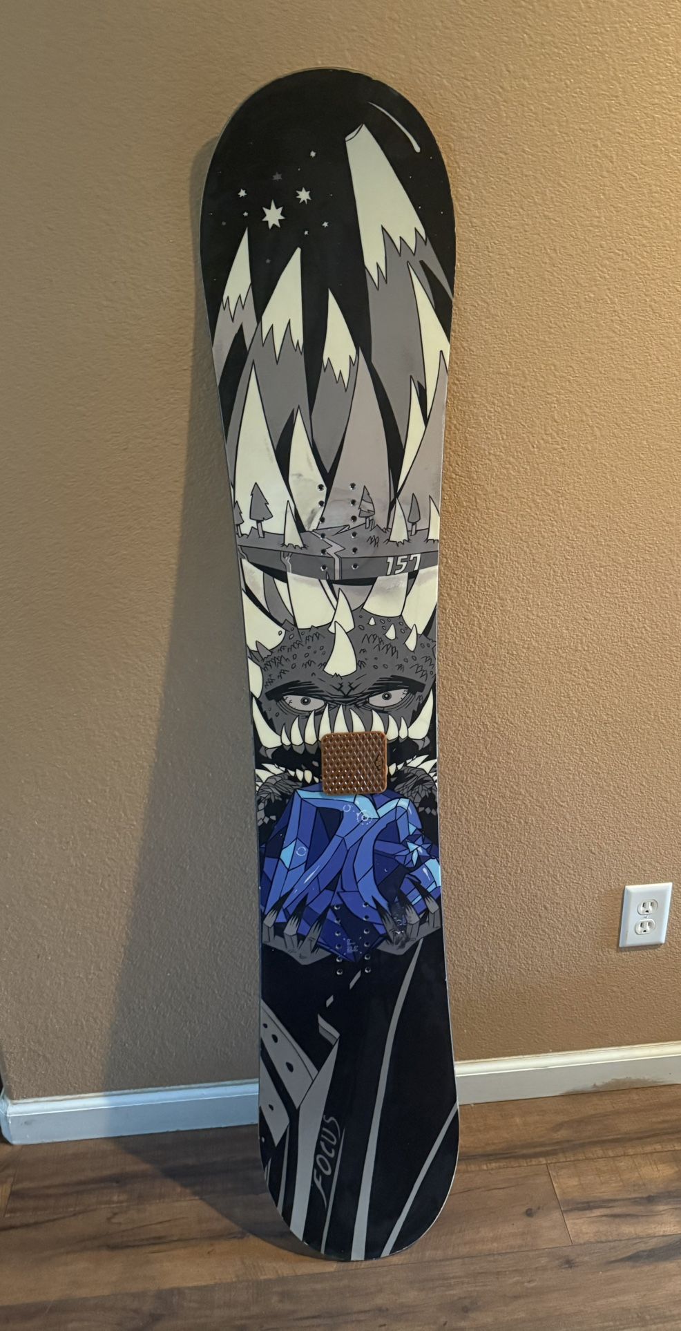 DC Focus Snowboard Size 157cm for Sale in Fresno, CA - OfferUp