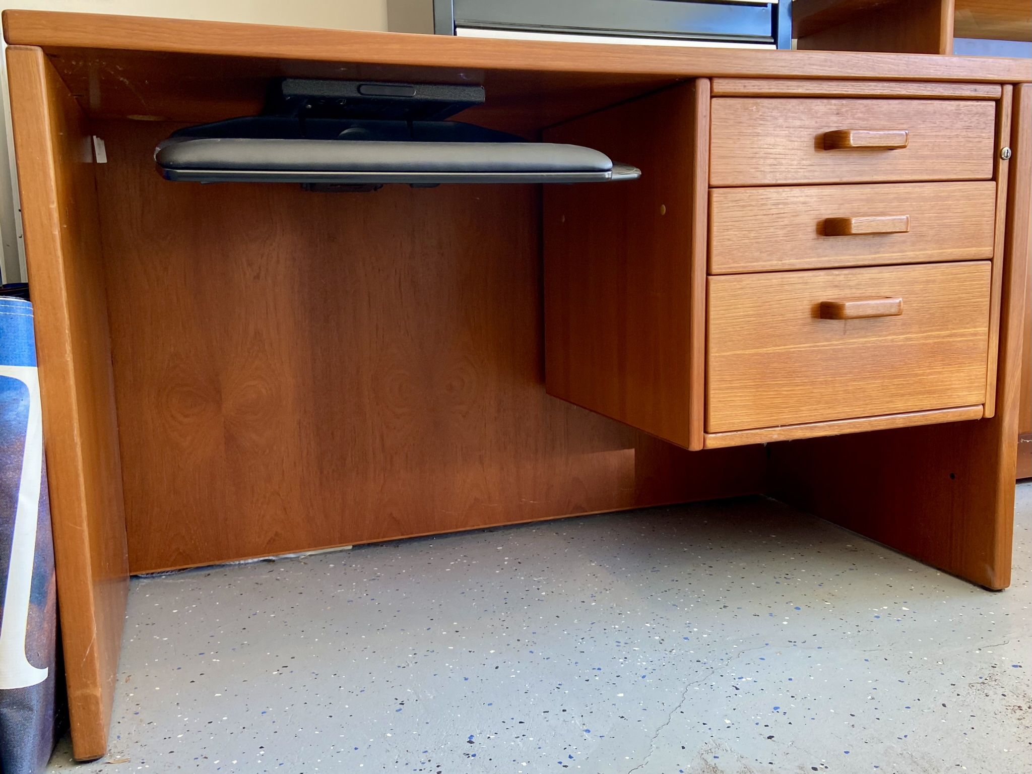 FREE Solid Cherry Wood Desk- Great Condition! for Sale in Rolling Hills ...