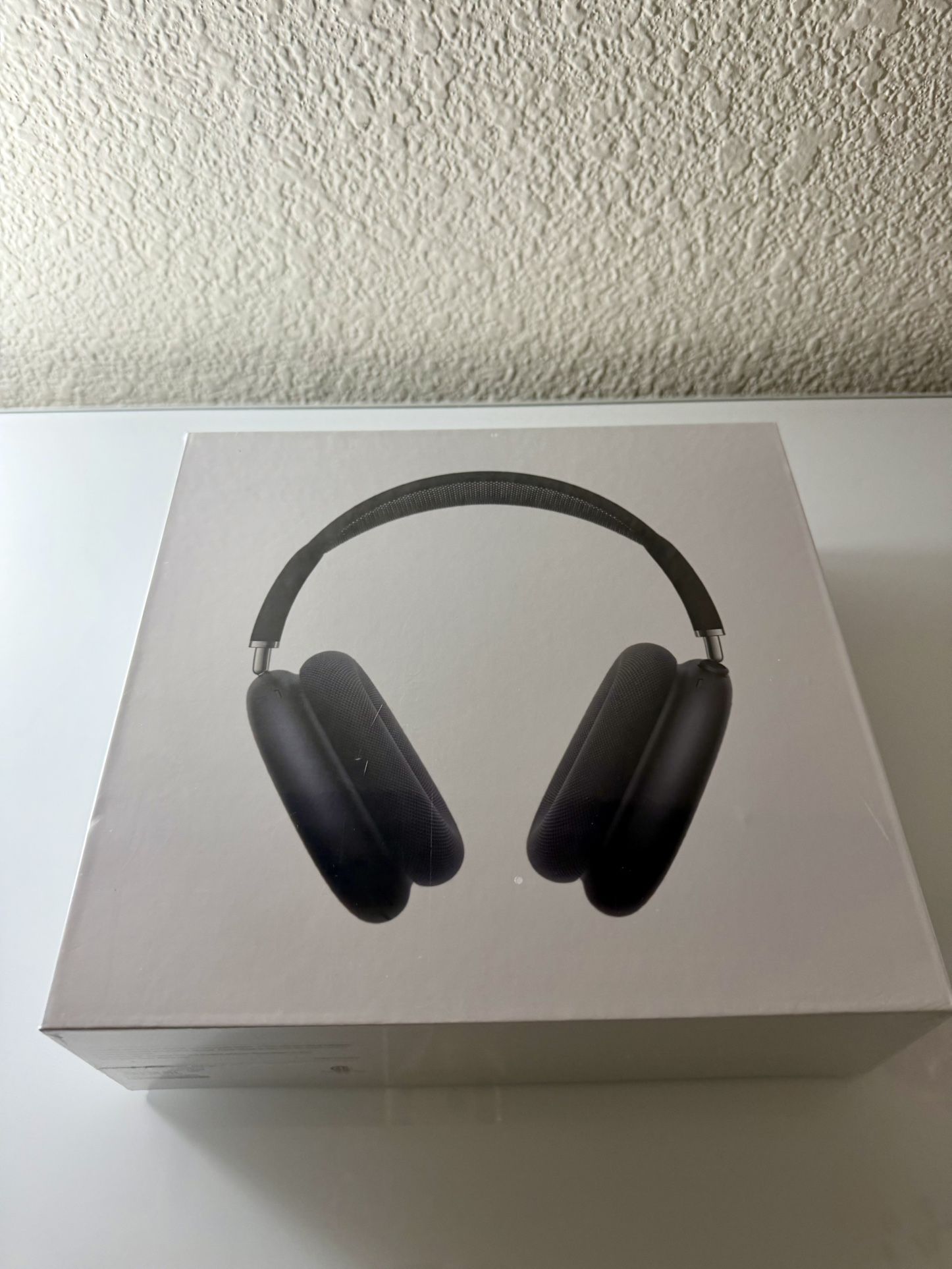 Brand New! AirPod Max - Midnight for Sale in Sacramento, CA - OfferUp