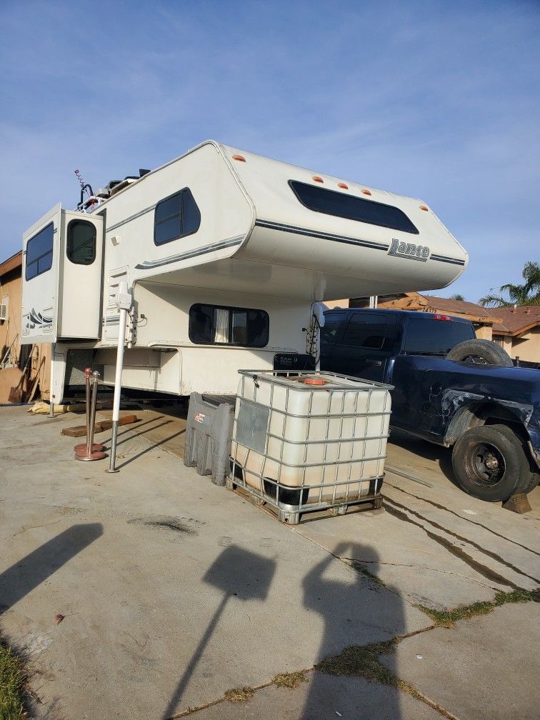 2000 Lance Truck Camper 1 Slide Out for Sale in Temecula, CA - OfferUp