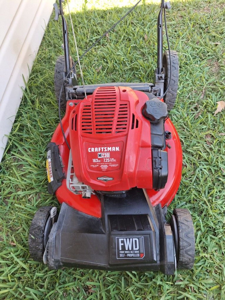 Craftsman Self Propelled Mower for Sale in San Antonio, TX - OfferUp