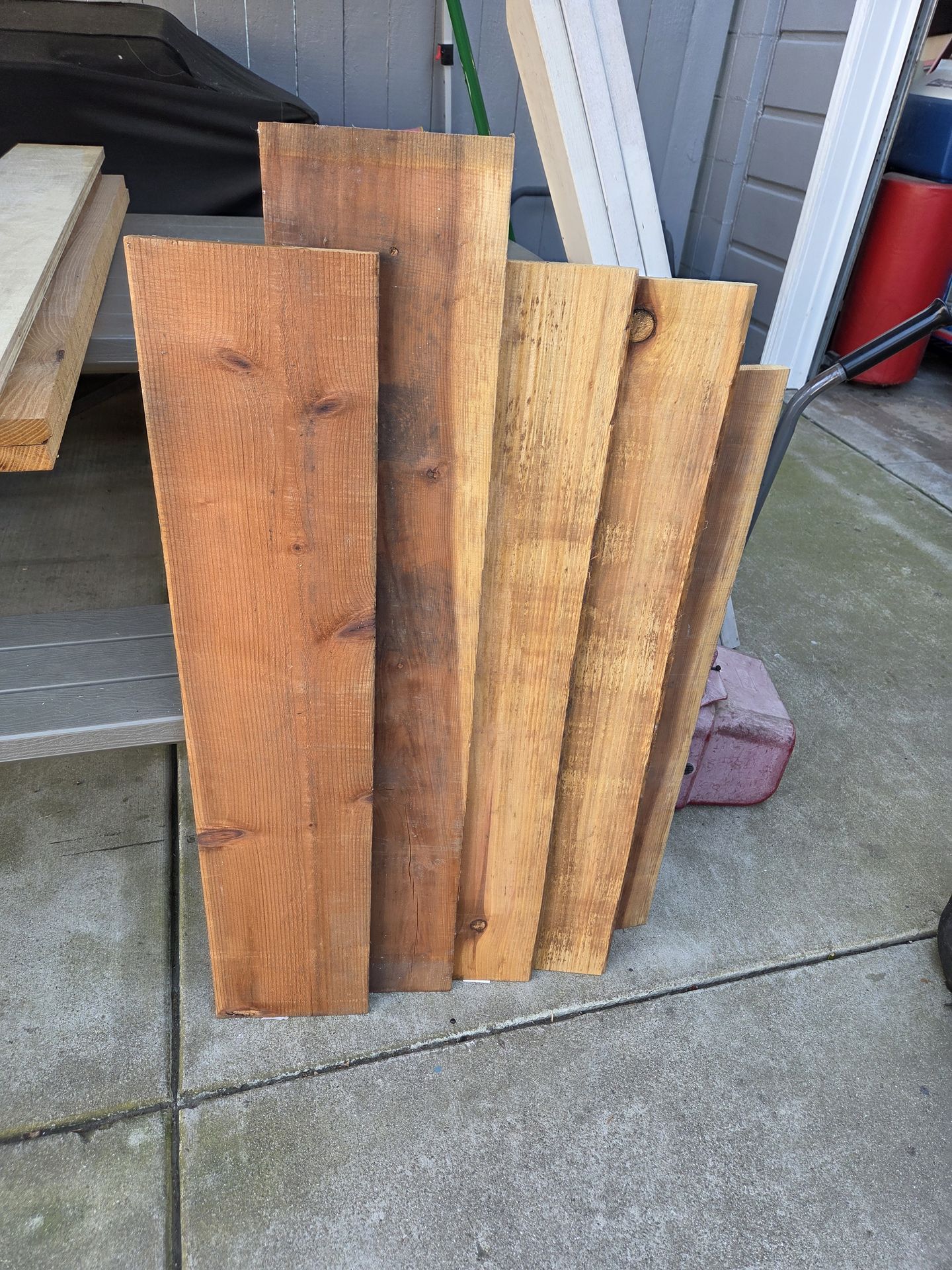 Free wood (cedar planks) for Sale in South Gate, CA - OfferUp