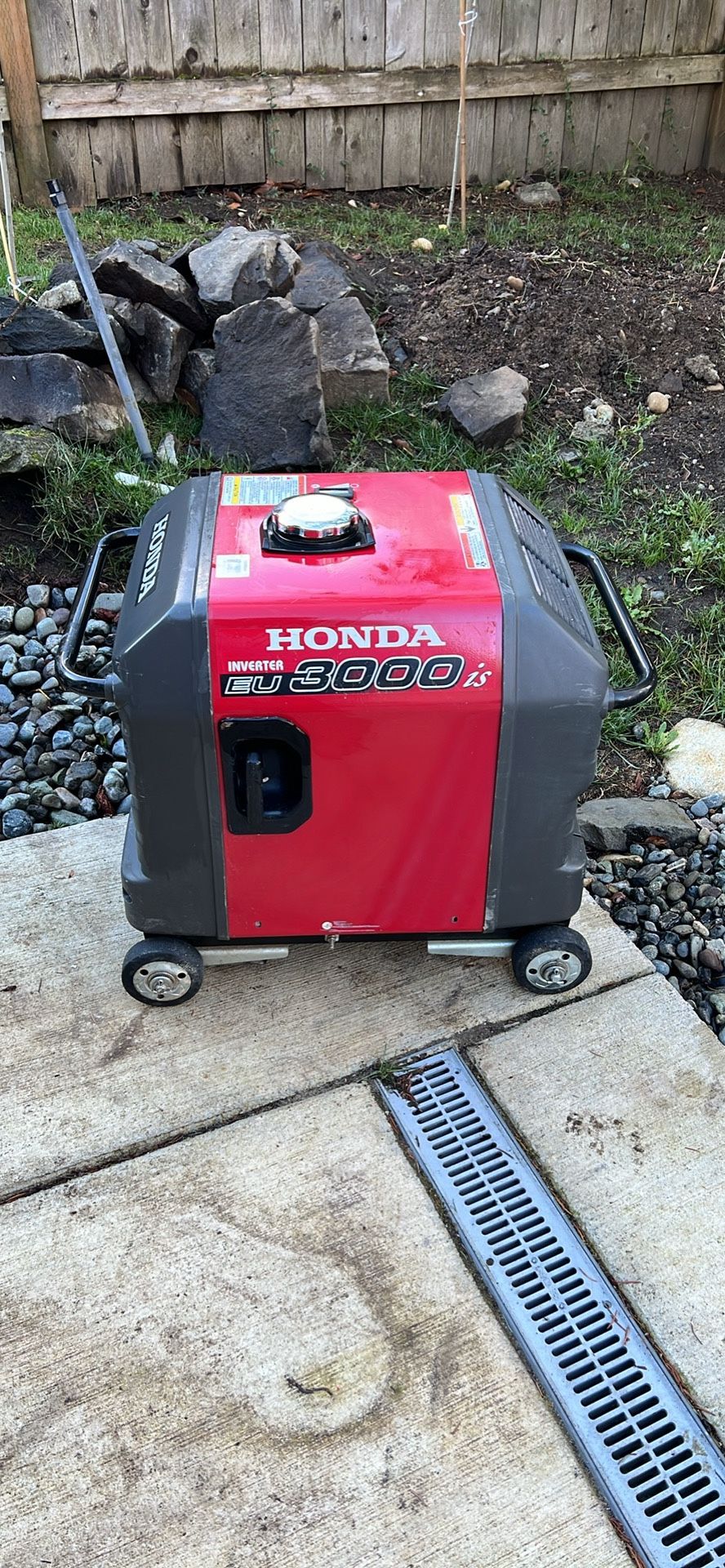 Honda EU3000IS Electric Start Inverter Generator for Sale in Issaquah ...