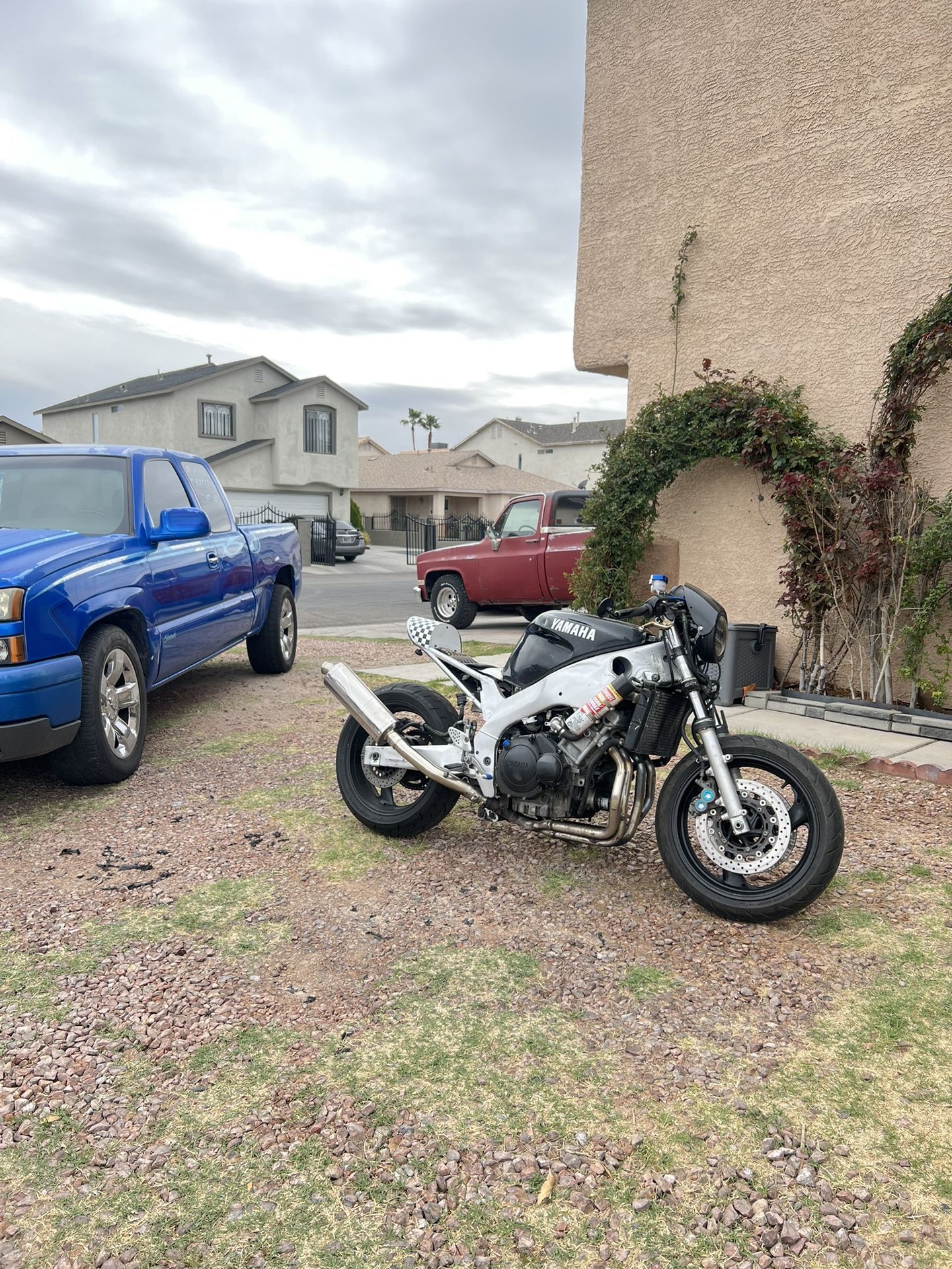 2001 Yamaha Yzf600R for Sale in Las Vegas, NV - OfferUp
