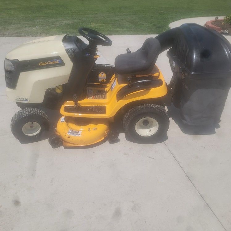 Cub Cadet LTX 1040 Riding Lawnmower for Sale in Suffolk, VA - OfferUp
