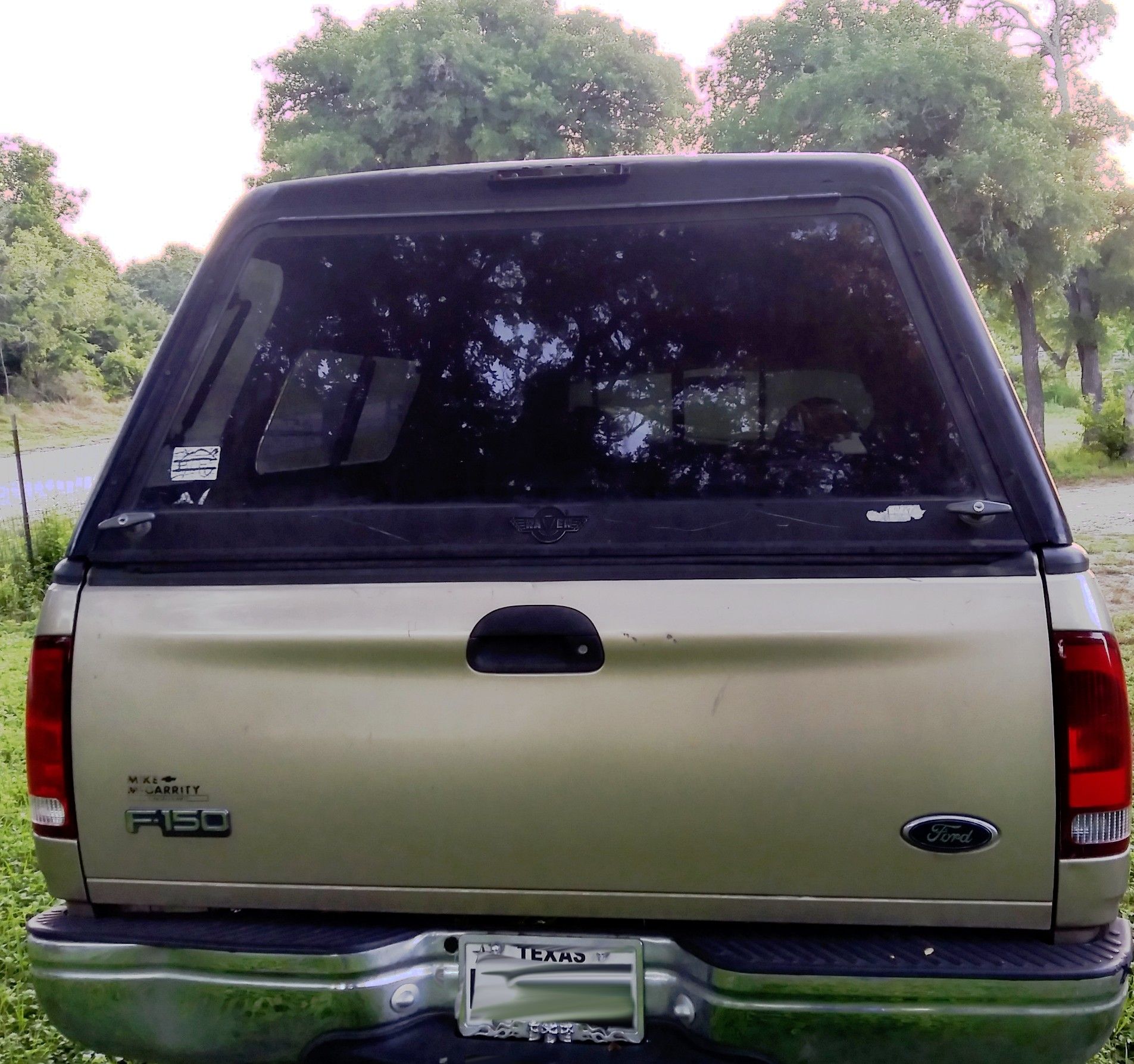 Raven Camper Shell for Sale in Niederwald, TX - OfferUp