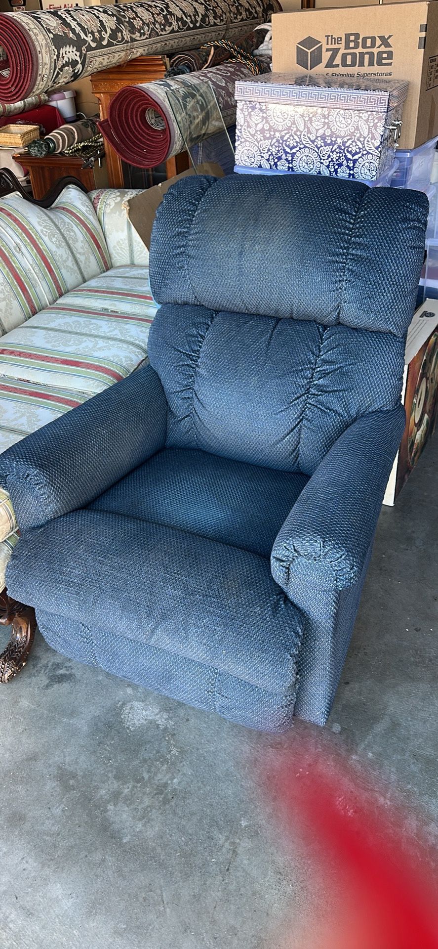 Lazy Boy Recliner Chair for Sale in Anaheim, CA - OfferUp
