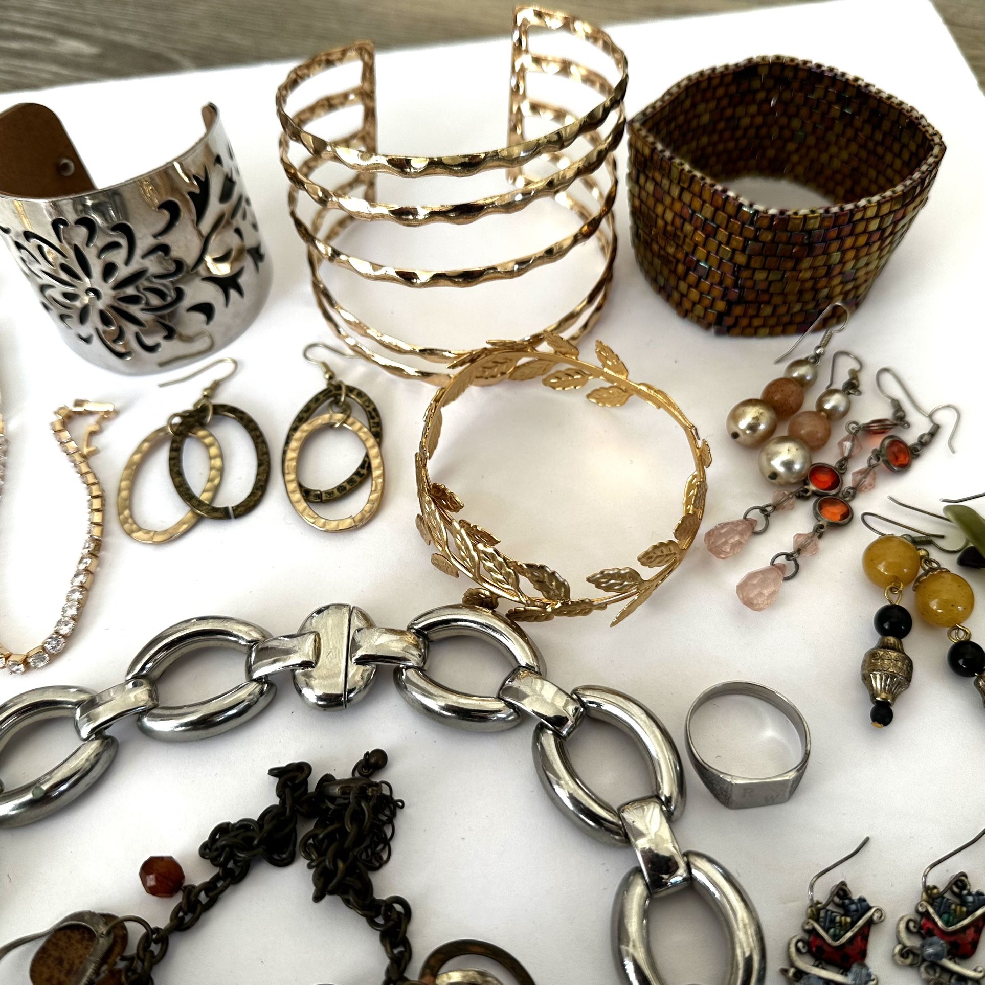 Large Jewelry Bundle for Sale in La Costa, CA - OfferUp