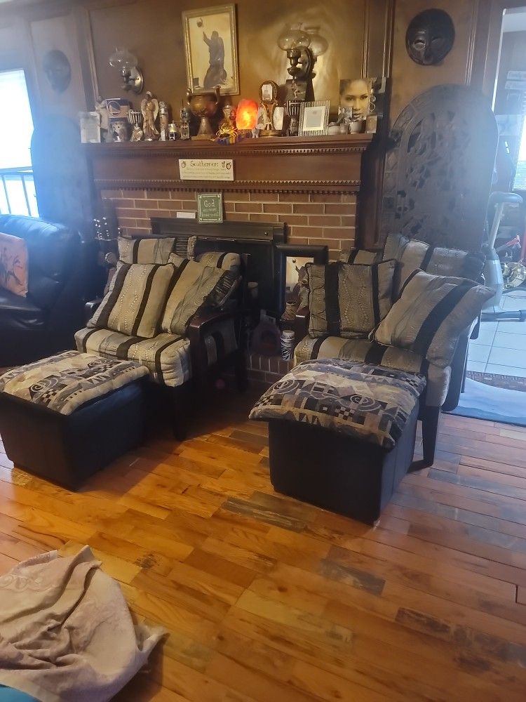 2 Exquisite Ethnic Print Inspired Livingroom Accent Chairs With
