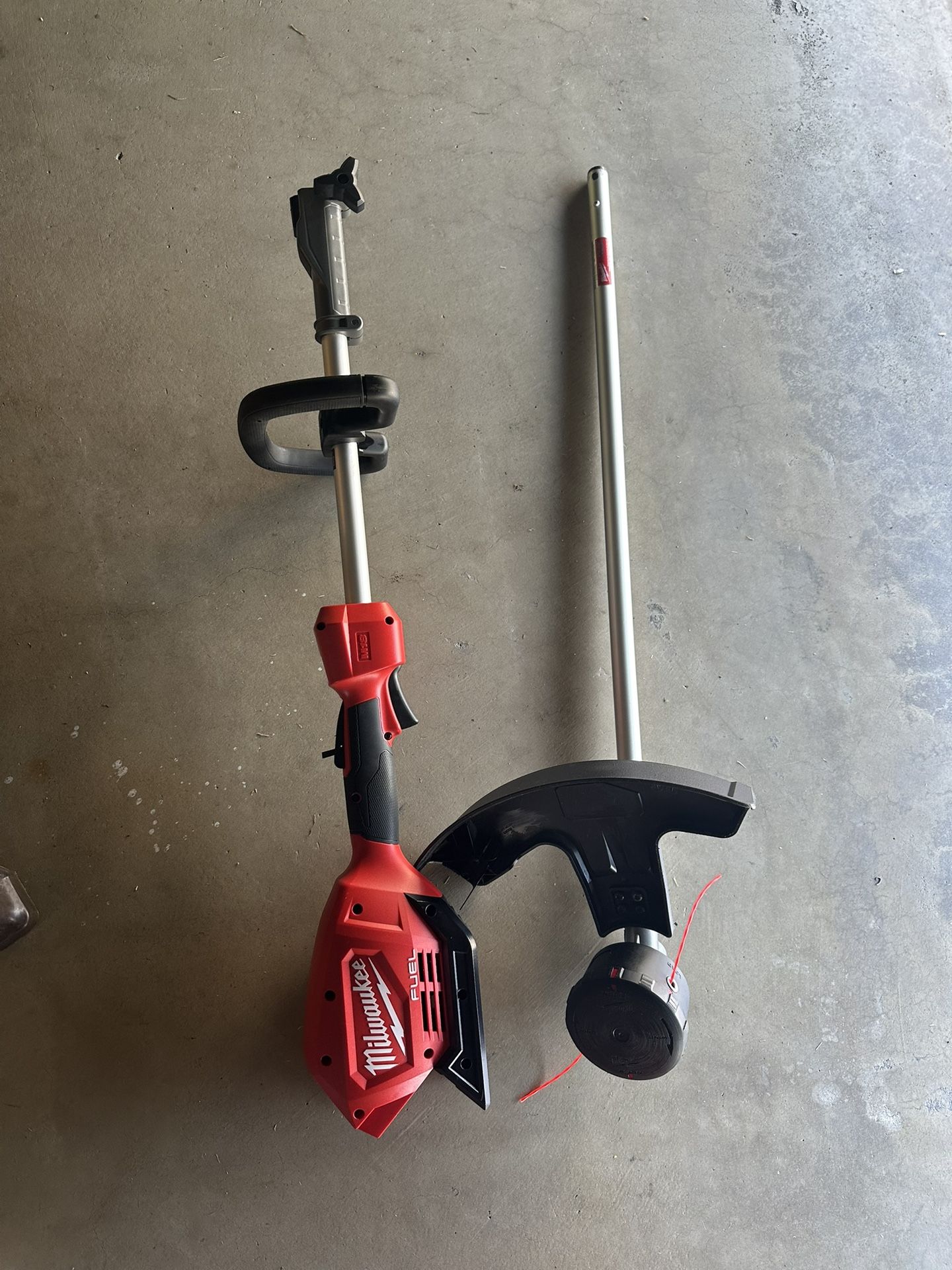 Milwaukee 2825-20ST 18V Cordless Brushless String Grass Trimmer with ...