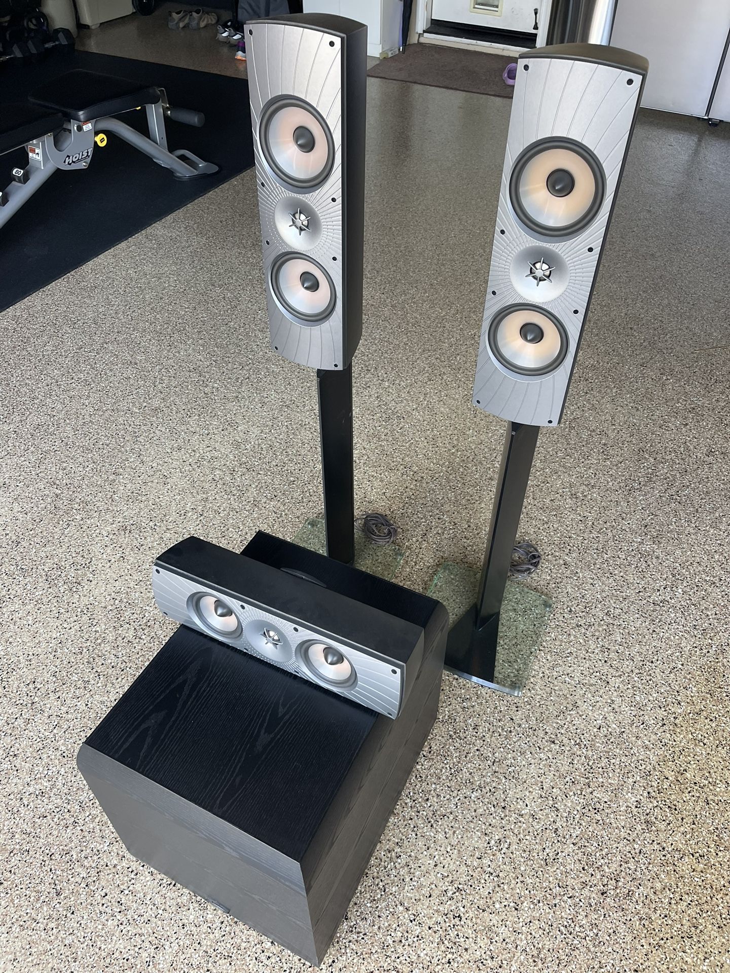 Paradigm Speakers for Sale in Sacramento, CA - OfferUp