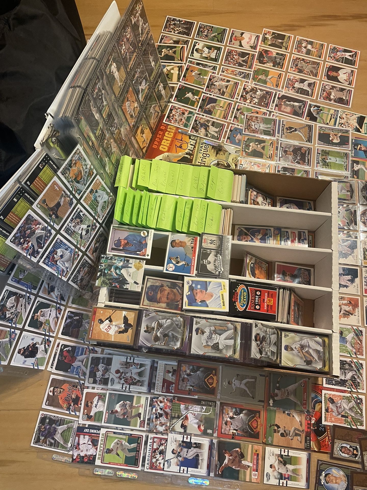 Huge Baseball Card Collection - Vintage + Modern! Topps, Ud, Panini