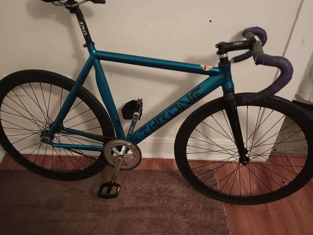 Throne Phantom for Sale in Los Angeles, CA - OfferUp