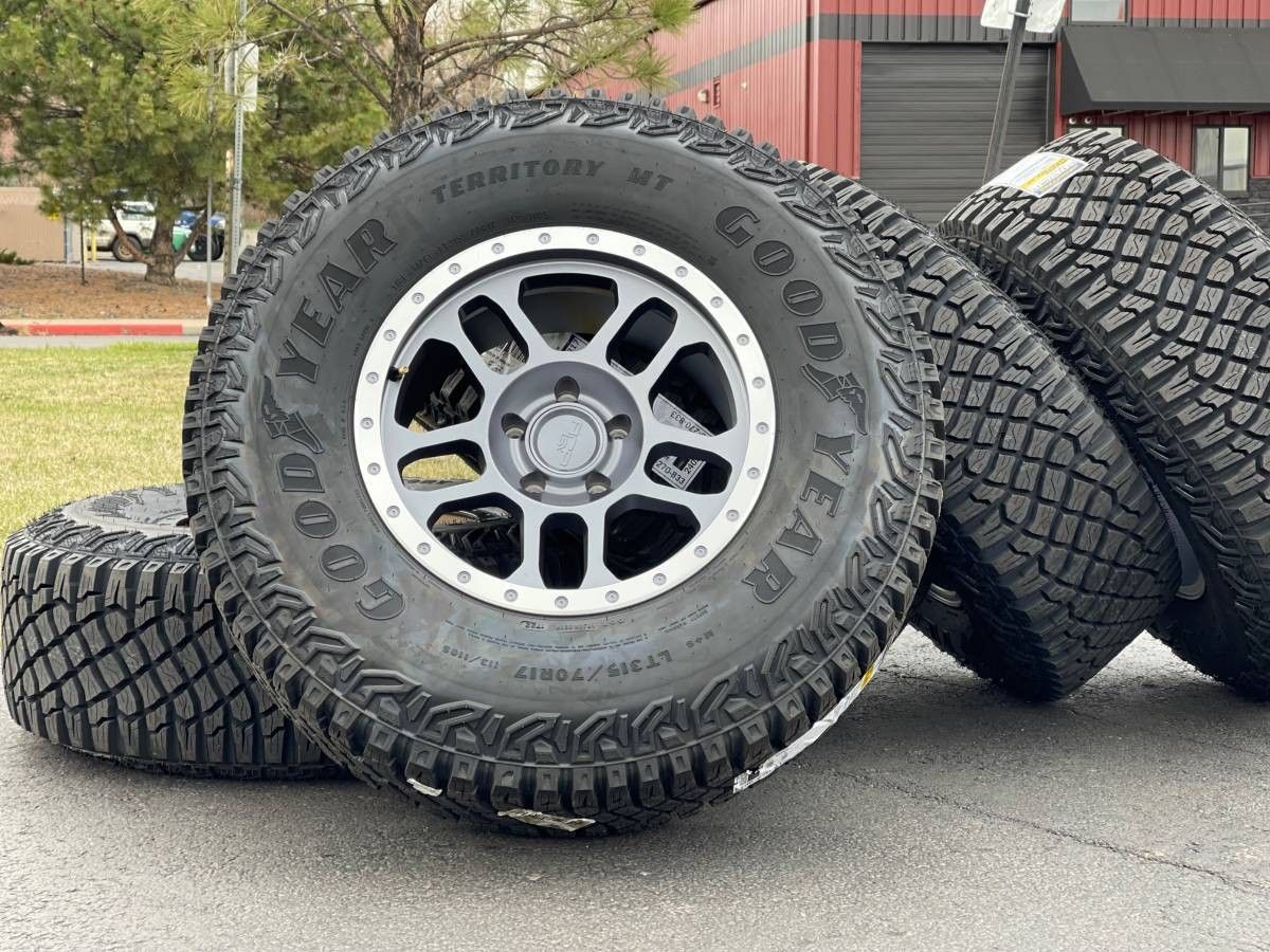 17’’ Rims 5x127 Jeep 315/70R17 Tires Wheels JK Gladiator JL Wrangler ...