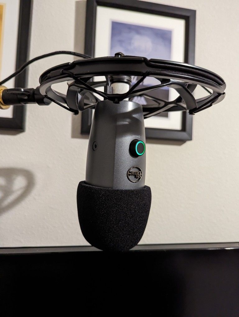 Blue Yeti Nano Mic W/ Compass Arm for Sale in Scottsdale, AZ - OfferUp