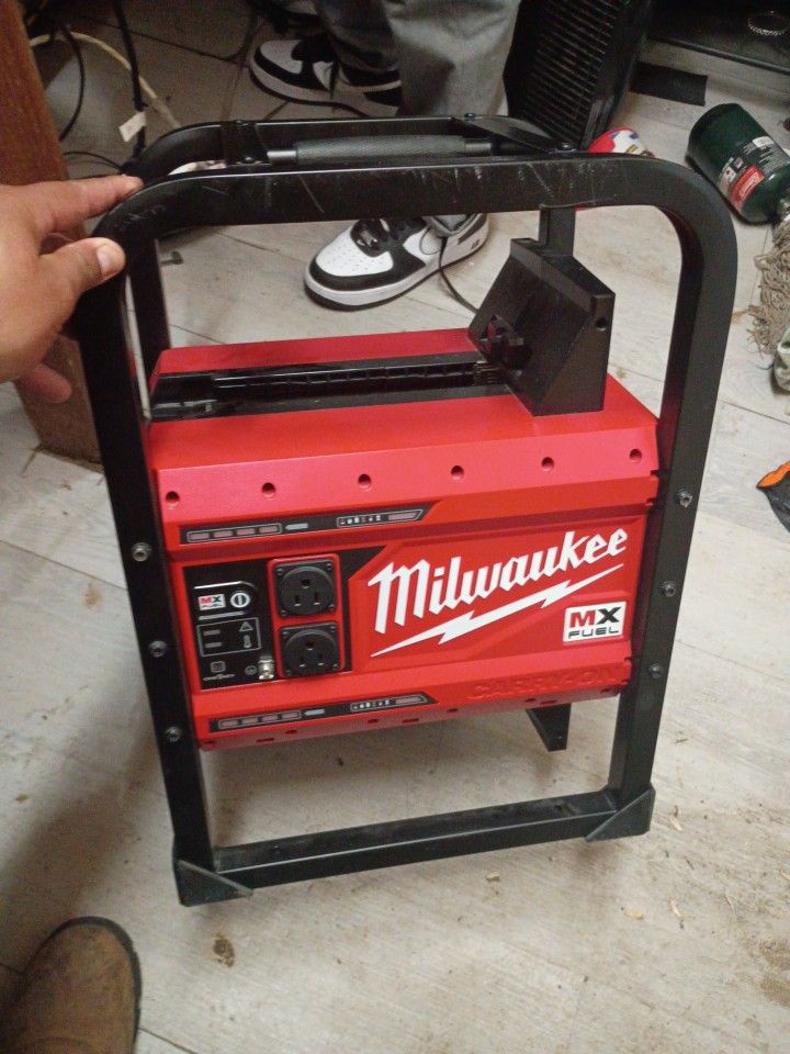 Mx Fuel Milwaukee for Sale in San Bernardino, CA - OfferUp