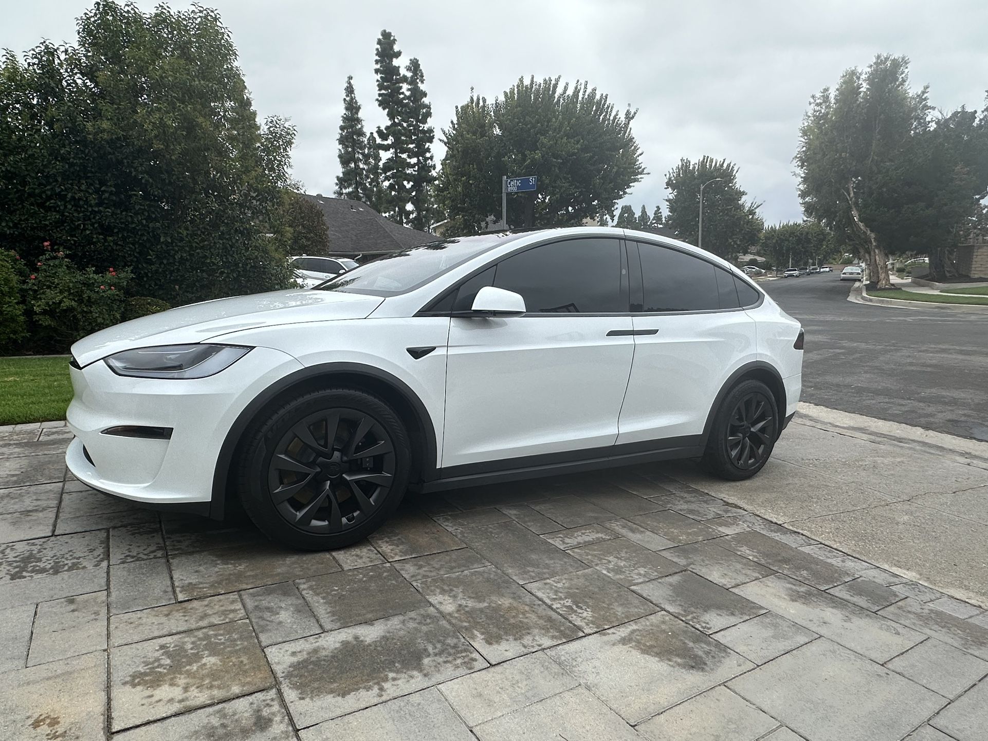 2023 Tesla Model X for Sale in Los Angeles, CA - OfferUp