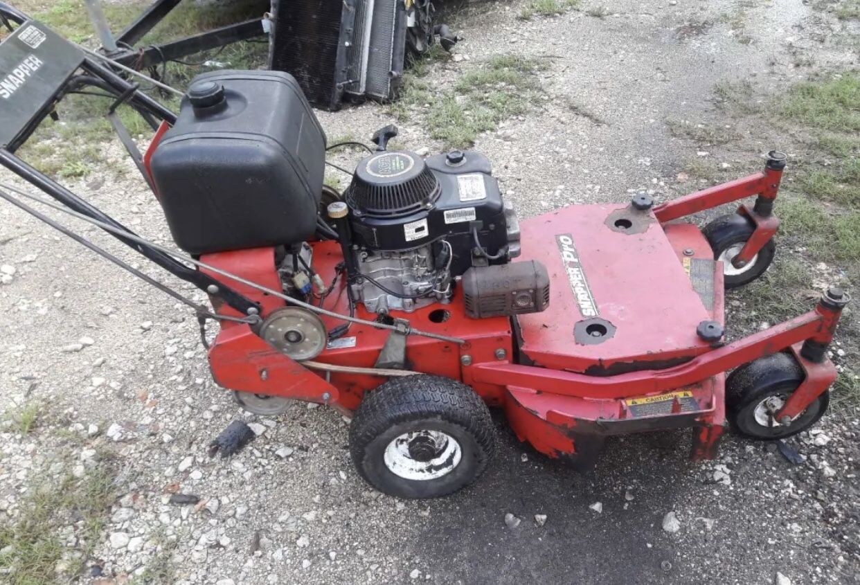 Snapper Pro 32” commercial walk behind mower for Sale in Sugar Land, TX ...