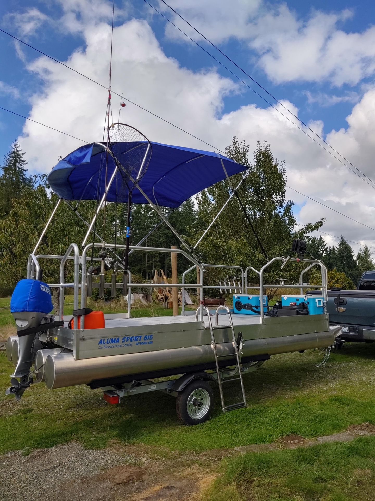 2019 hot wood pontoon boat 15’ for Sale in Bonney Lake, WA - OfferUp