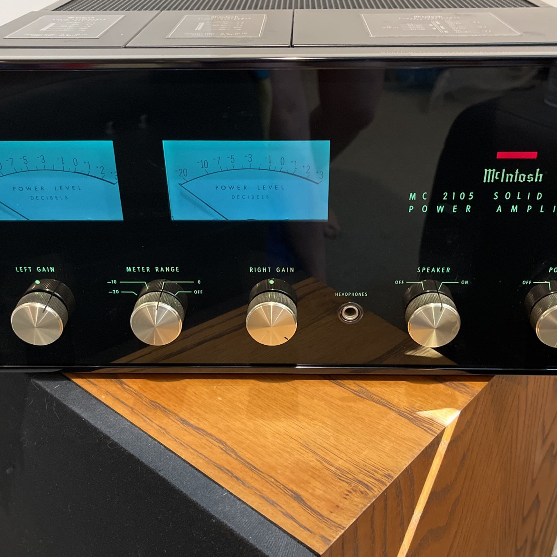 McIntosh MC2105 Power Amp for Sale in Seattle, WA - OfferUp