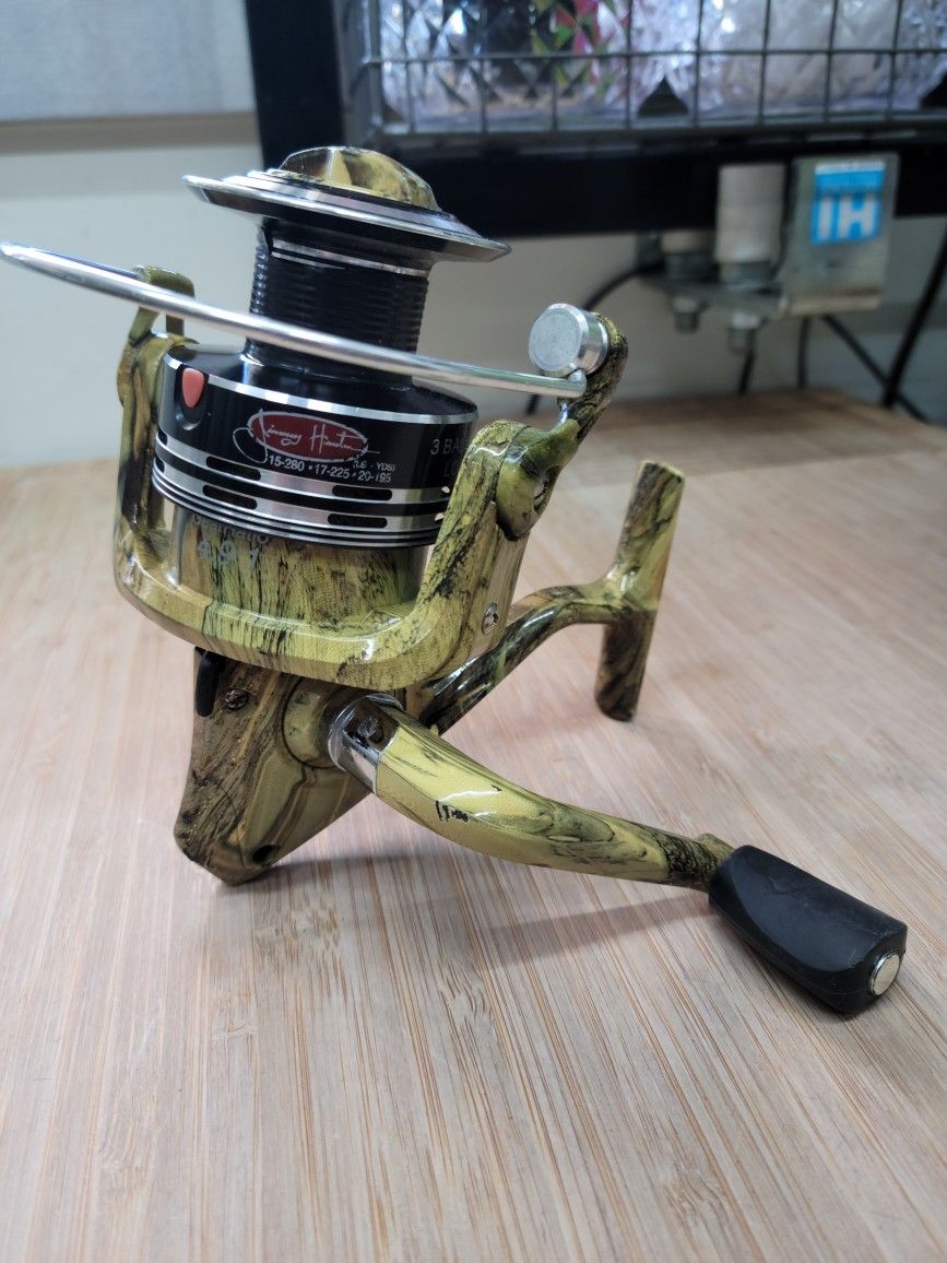*Reel Jimmy Houston JBGPX70 "CAMO" for Sale in Cypress, TX - OfferUp