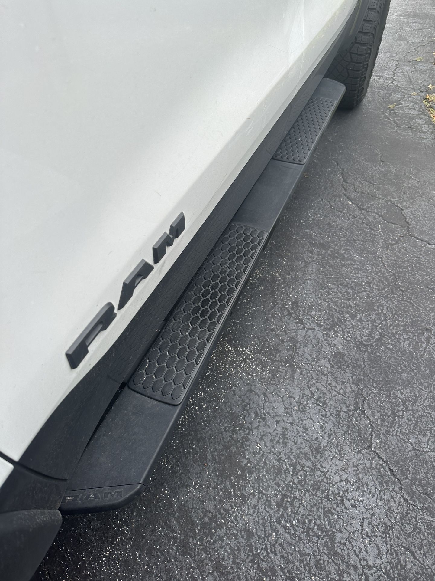 Ram 1500 OEM Running Boards for Sale in Fort Lauderdale, FL - OfferUp