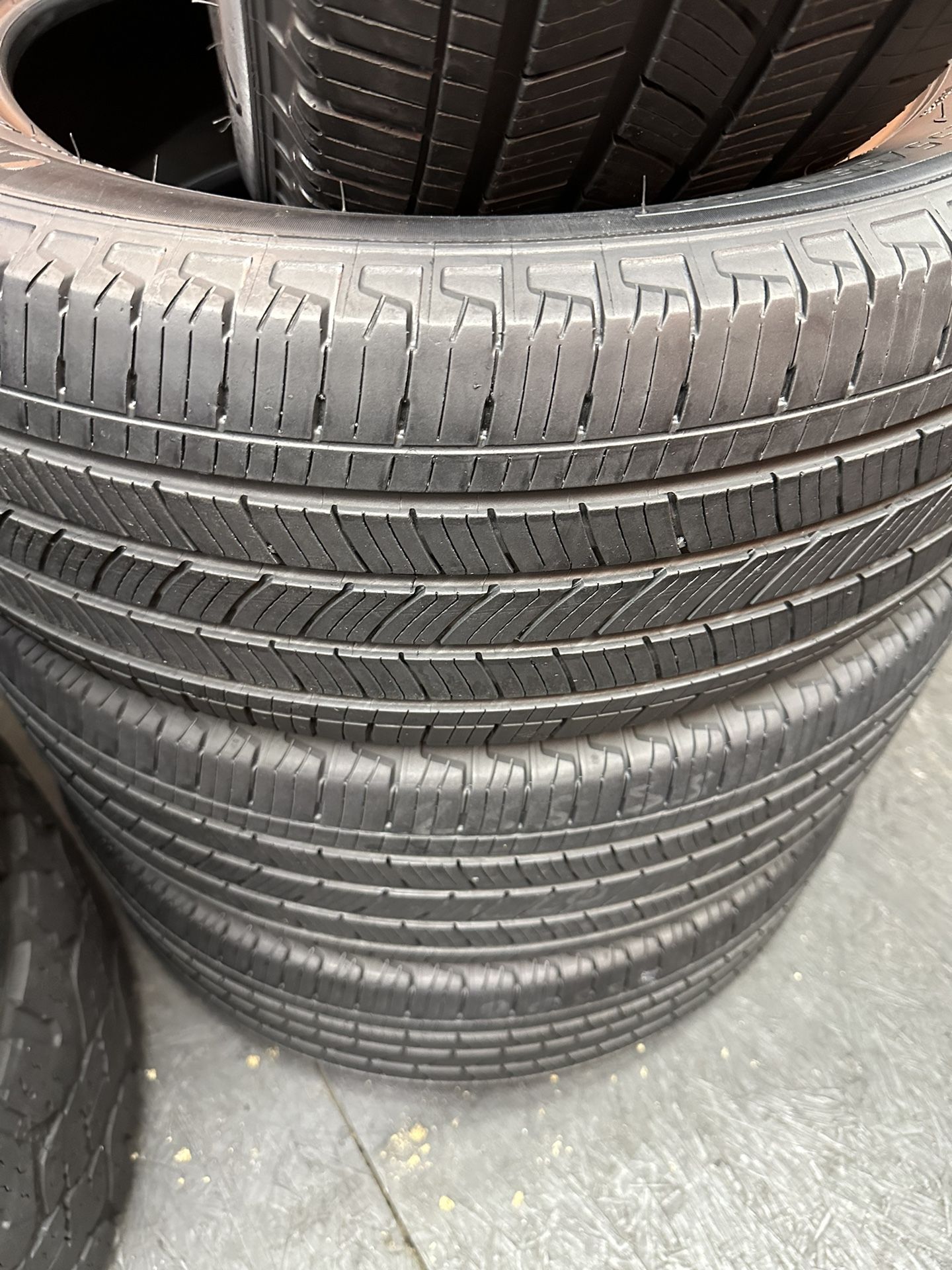 255/55R20 Michelin Primacy A/S Full Tire Set for Sale in Arlington, TX ...