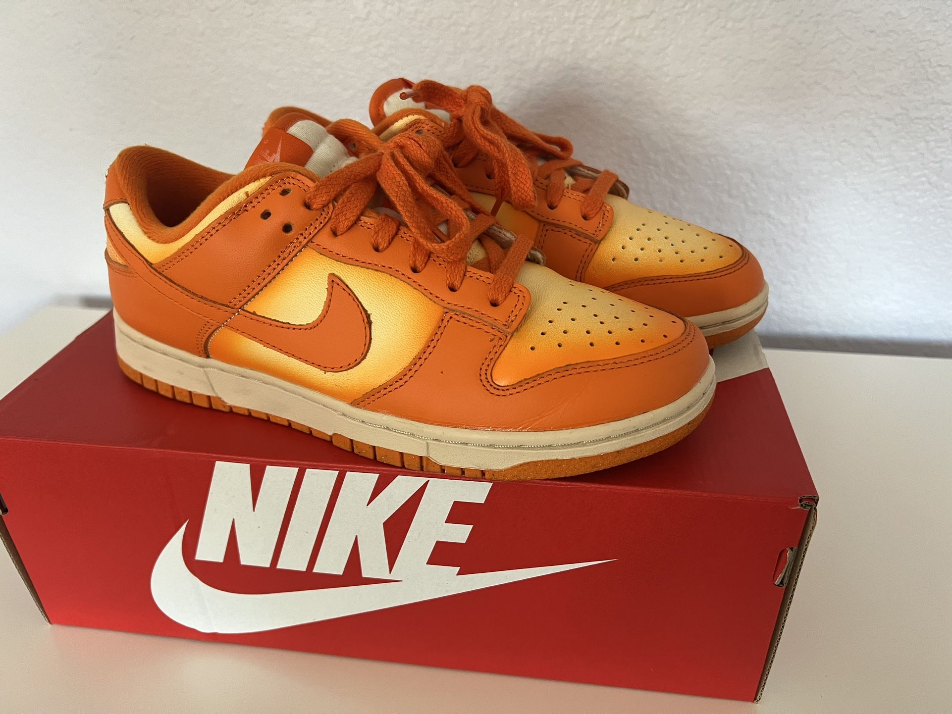 nike dunks for Sale in Los Angeles, CA - OfferUp