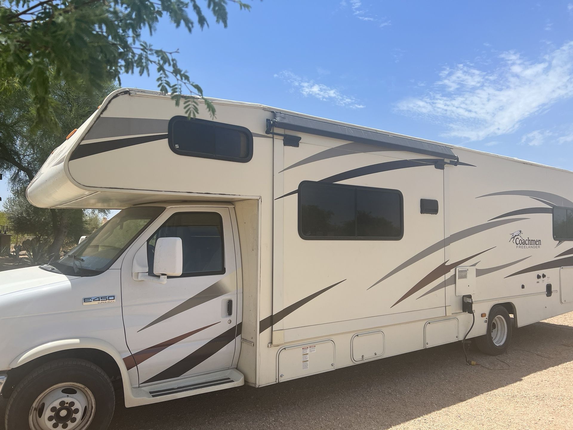 2017 Coachmen Freelander 31BH for Sale in Scottsdale, AZ - OfferUp