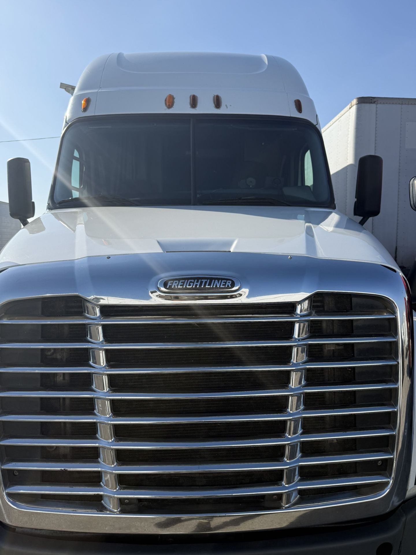 2015 Freightliner Cascadia for Sale in Los Angeles, CA - OfferUp